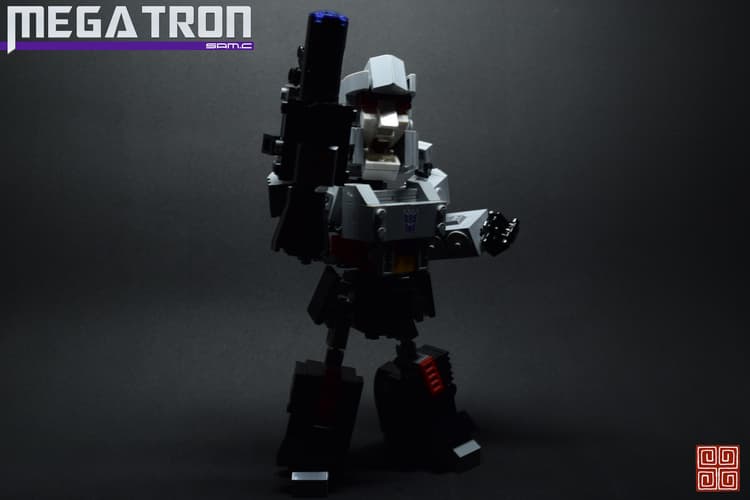 Megatron trasformabile super deformed LEGO