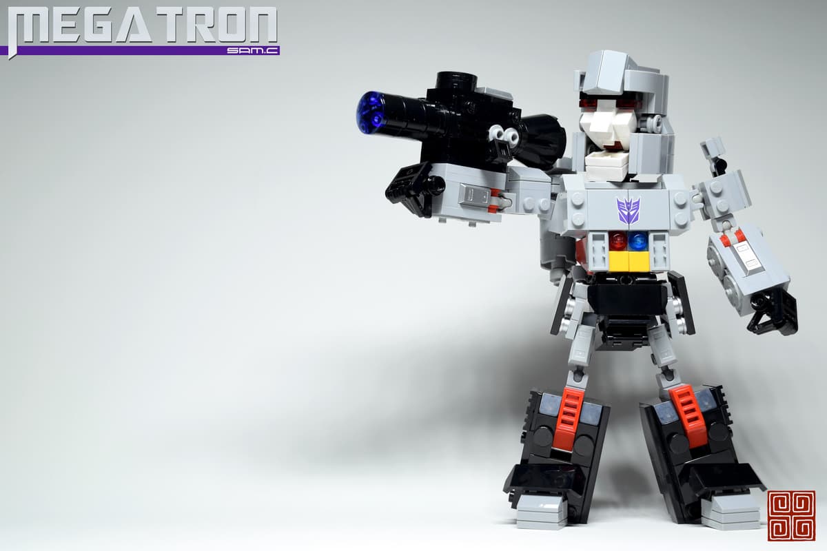 Megatron trasformabile super deformed LEGO
