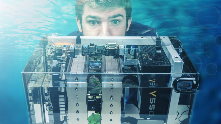 Mineral Oil PC: un computer dentro un acquario | Lega Nerd