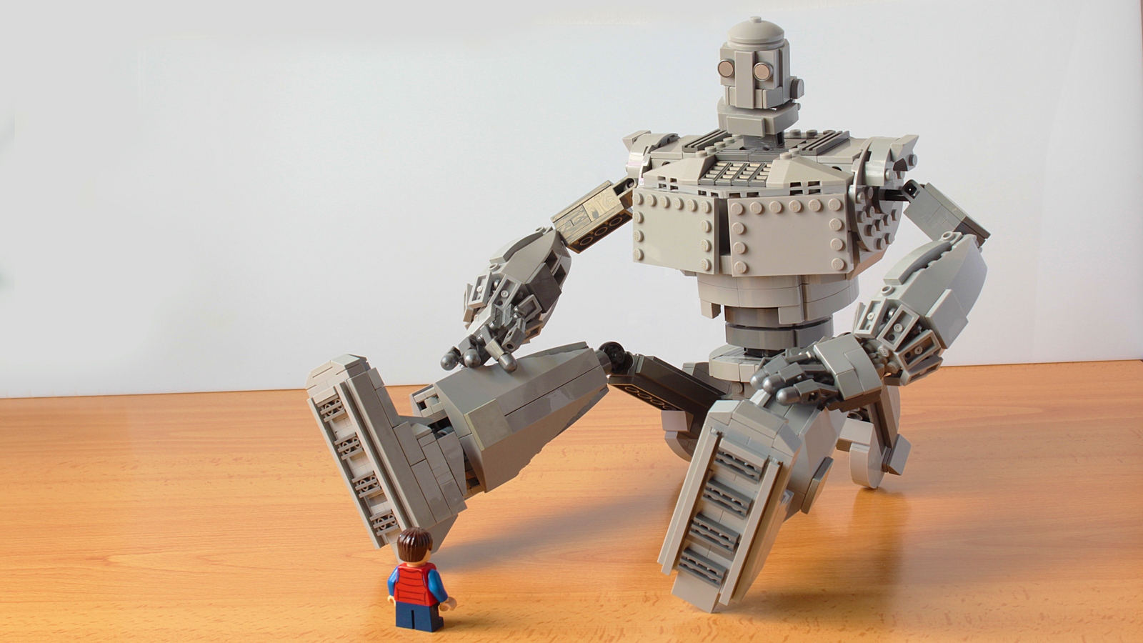 Ricreate Giant-Man LEGO con le istruzioni di Hachiroku | Lega Nerd