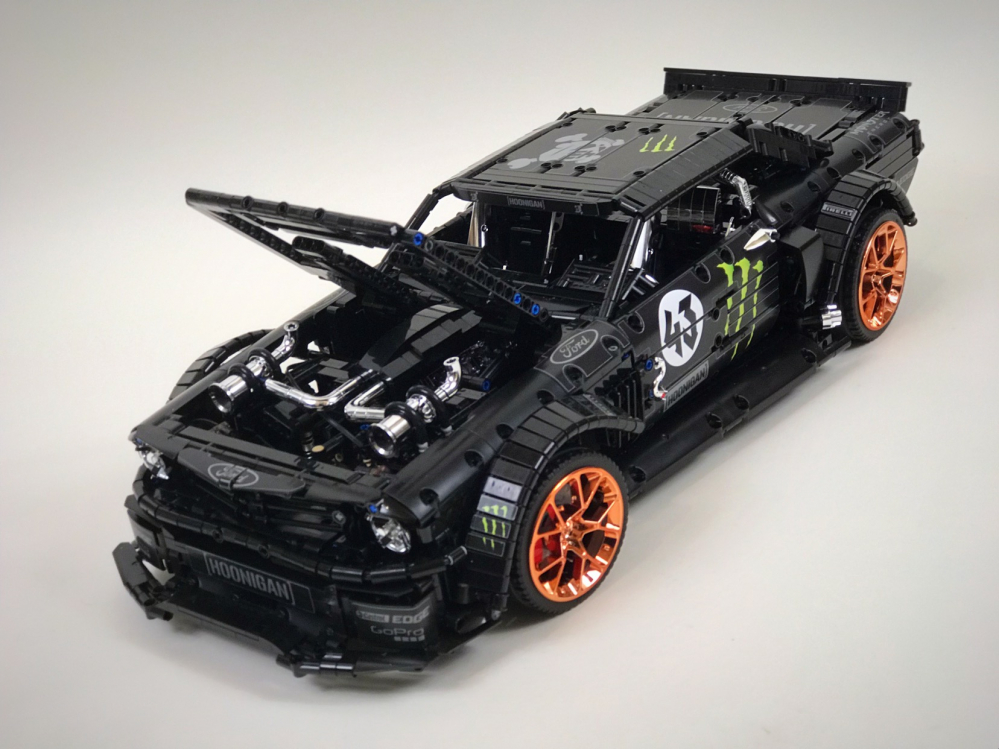 La Ford Mustang Hoonicorn di Ken Block in LEGO Technic