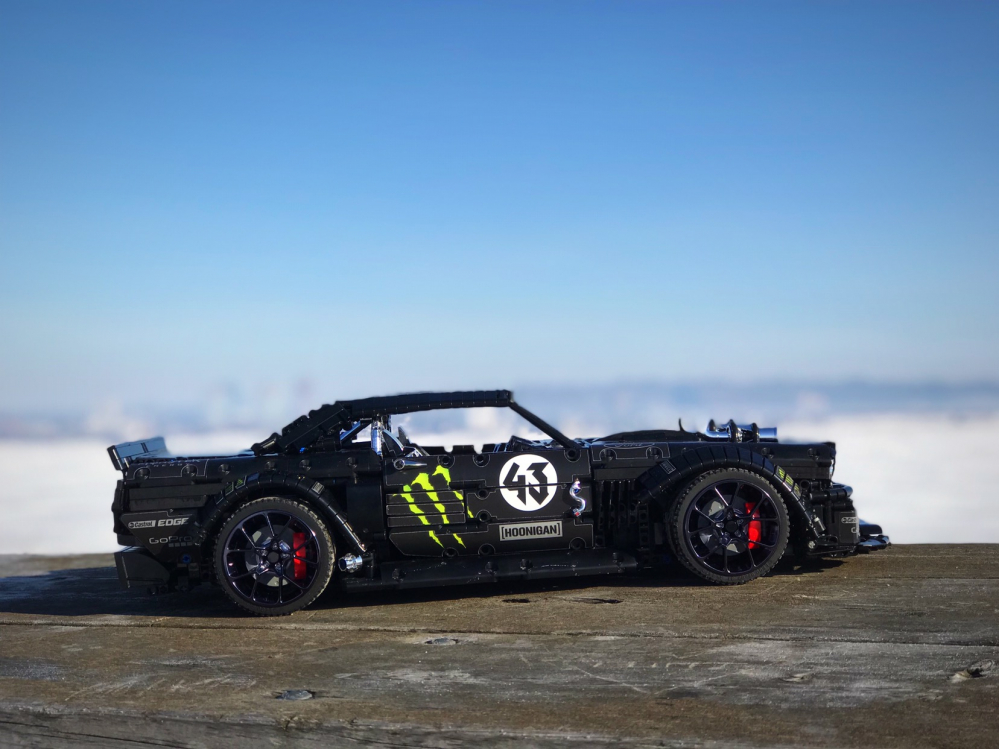 La Ford Mustang Hoonicorn di Ken Block in LEGO Technic | Lega Nerd