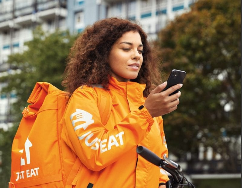 Just Eat: rider assunti e pagati 9€ all'ora, svolta storica | Lega Nerd