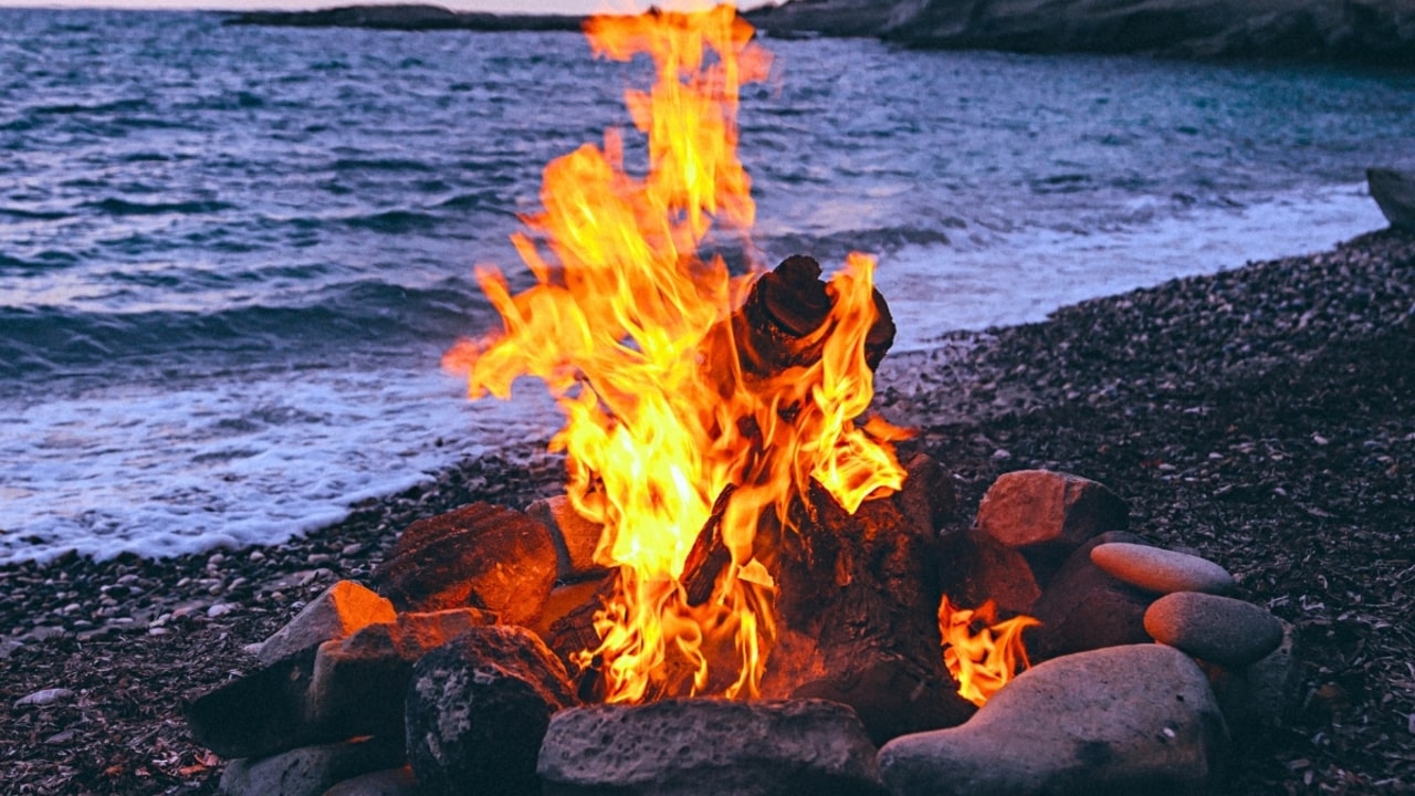 La vera natura del fuoco: una spiegazione che sorprende anche gli esperti